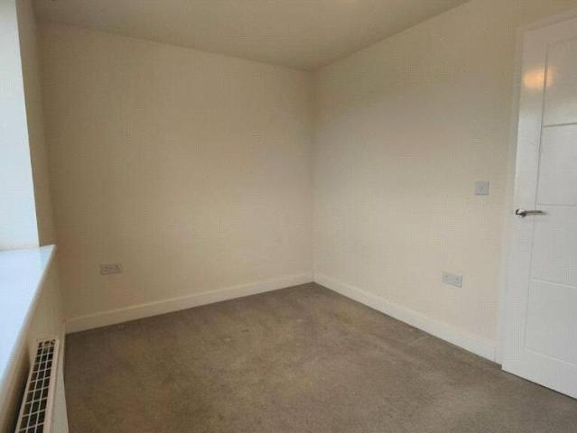 2 bedroom semi detached house to rent