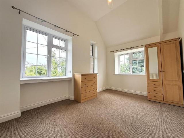 2 bedroom semi detached house to rent