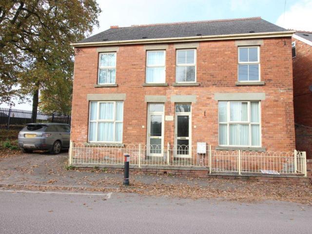 2 bedroom semi detached house to rent