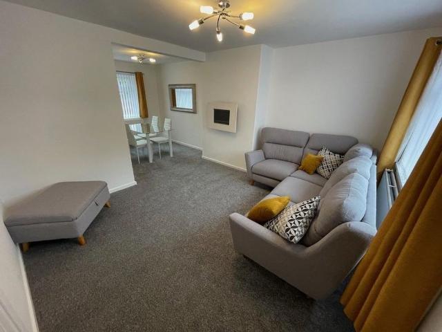2 bedroom semi detached house to rent