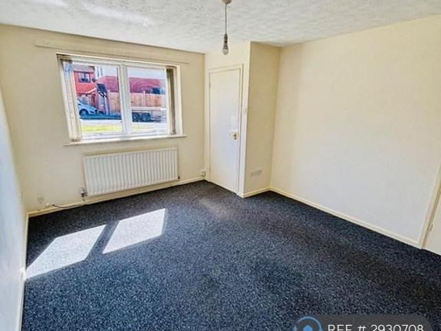2 bedroom semi detached house to rent
