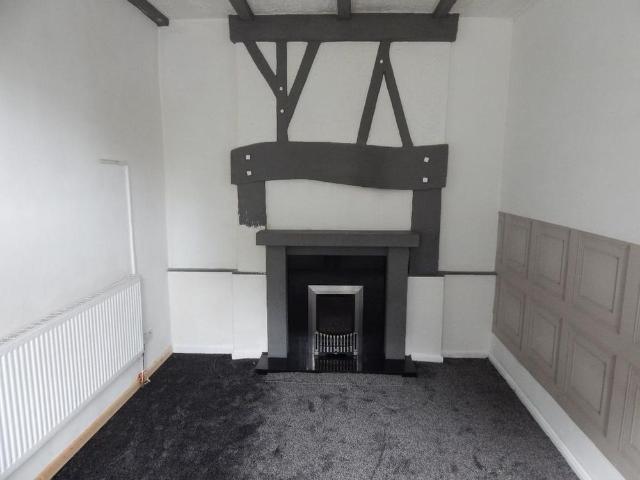 2 bedroom semi detached house to rent