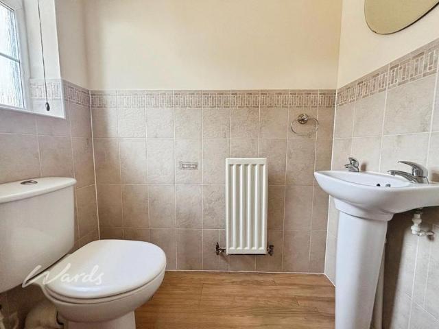 2 bedroom semi detached house to rent