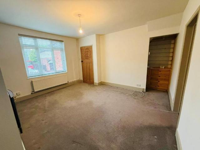 2 bedroom semi detached house to rent