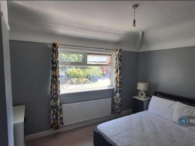 2 bedroom semi detached house to rent