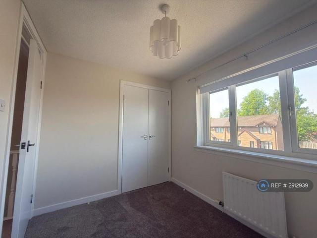 2 bedroom semi detached house to rent