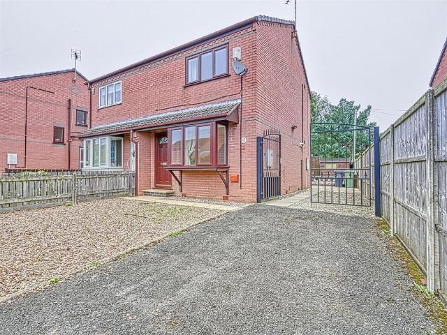 2 bedroom semi detached house to rent