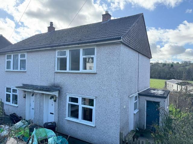 2 bedroom semi detached house to rent