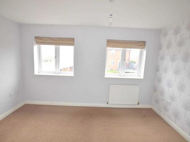2 bedroom semi detached house to rent