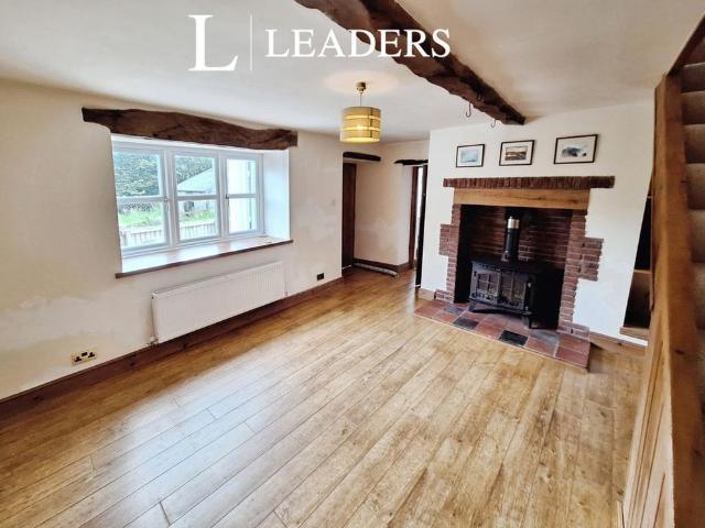 2 bedroom semi detached house to rent