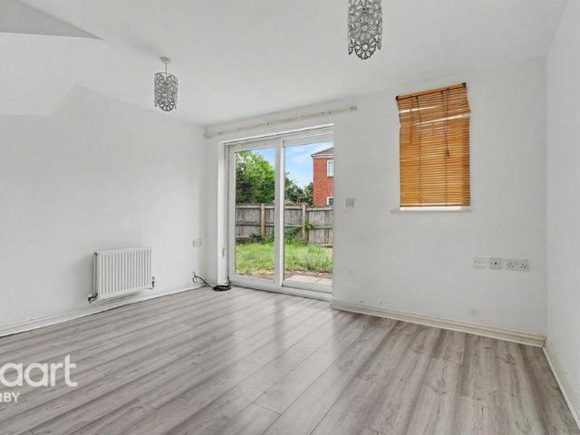 2 bedroom semi detached house to rent