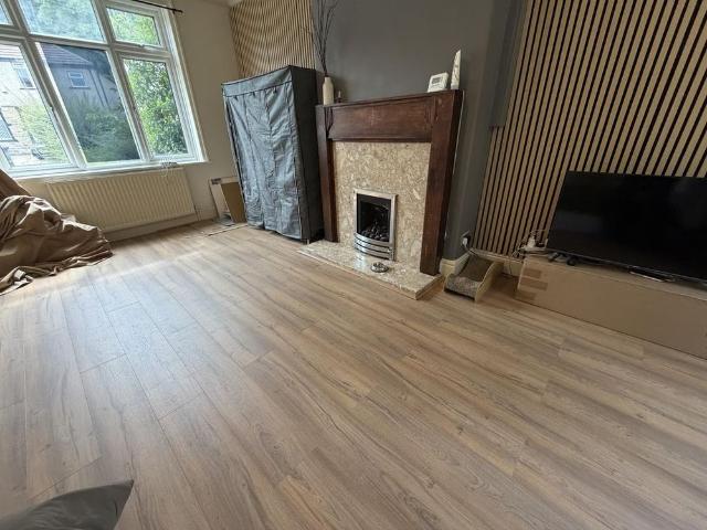 2 bedroom semi detached house to rent