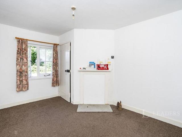 2 bedroom semi detached house to rent