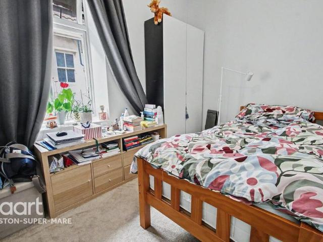 2 bedroom semi detached house to rent