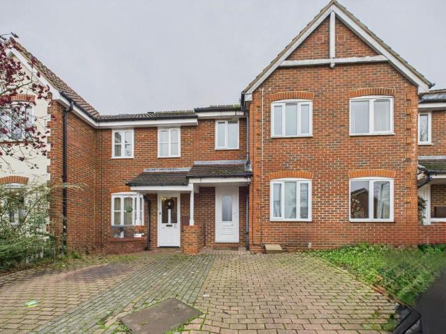 2 bedroom semi detached house to rent