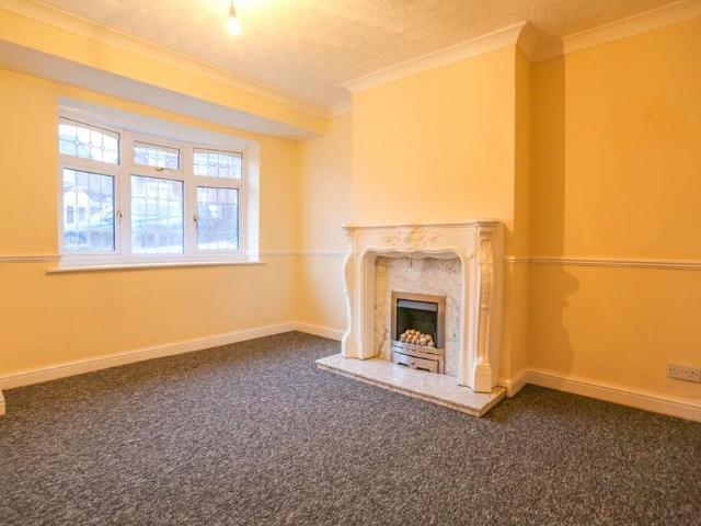 2 bedroom semi detached house to rent