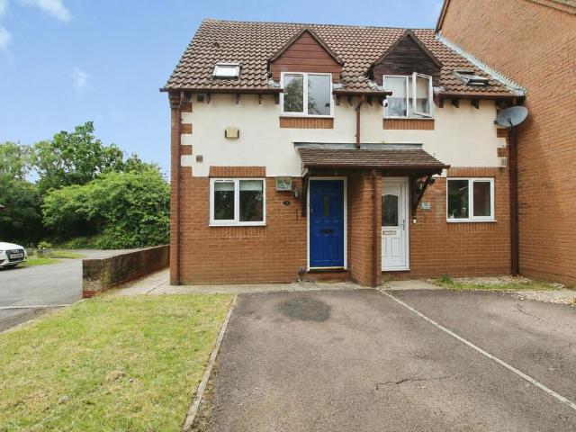 2 bedroom semi detached house to rent
