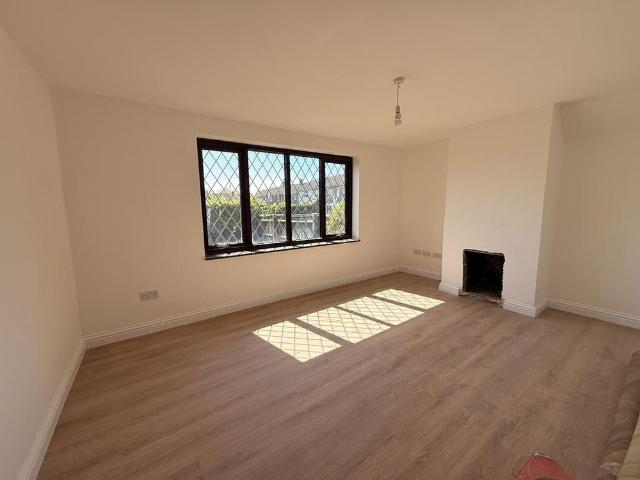 2 bedroom semi detached house to rent