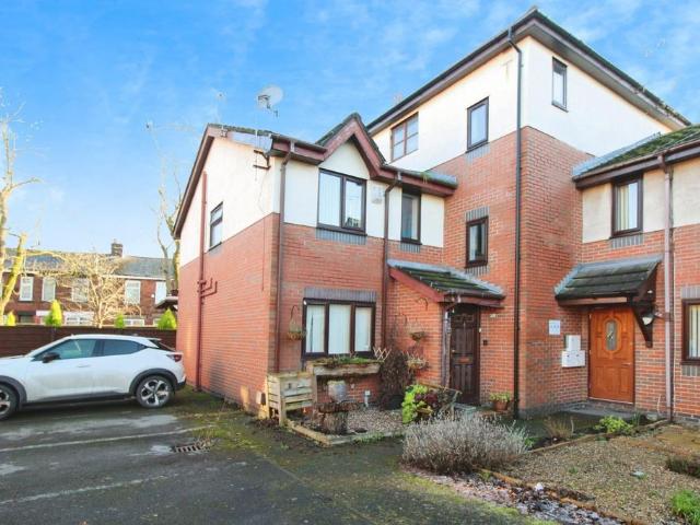 2 bedroom semi detached house to rent