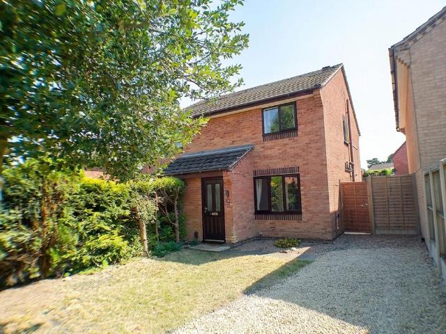 2 bedroom semi detached house to rent