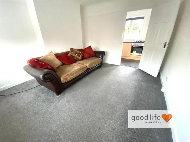 2 bedroom semi detached house to rent