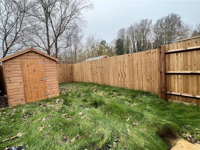 2 bedroom semi detached house to rent