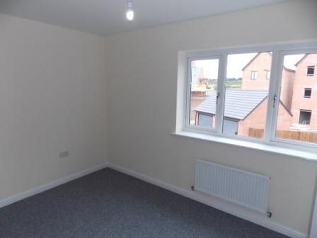2 bedroom semi detached house to rent
