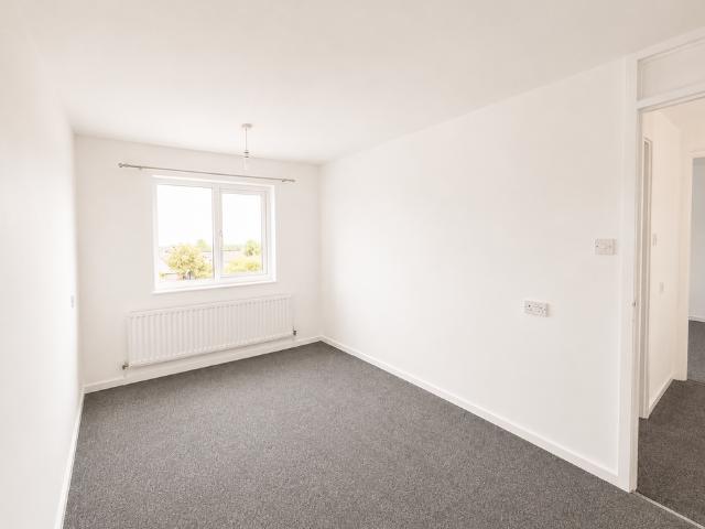 2 bedroom semi detached house to rent