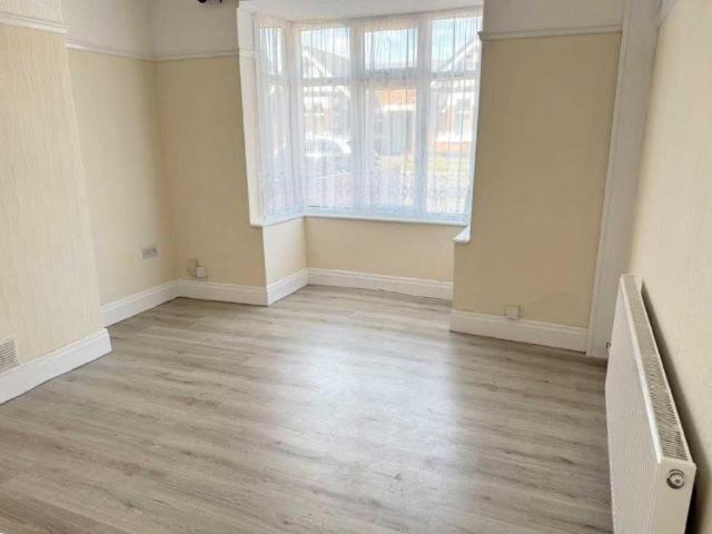 2 bedroom semi detached house to rent