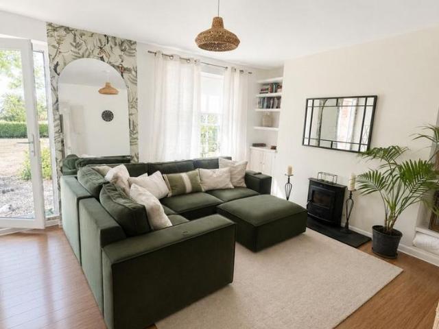 2 bedroom semi detached house to rent