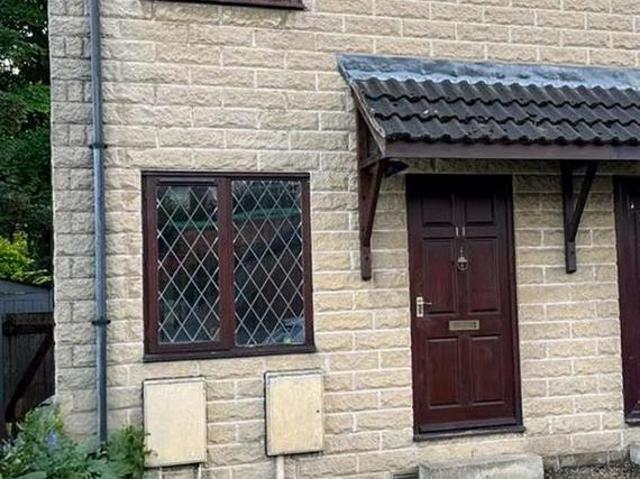 2 bedroom semi detached house to rent