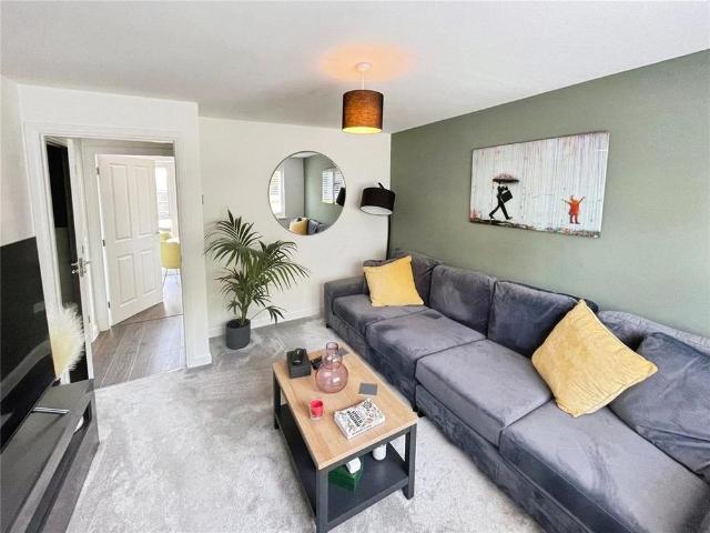 2 bedroom semi detached house to rent