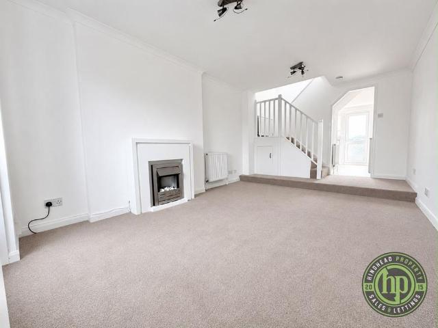 2 bedroom semi detached house to rent
