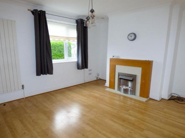2 bedroom semi detached house to rent