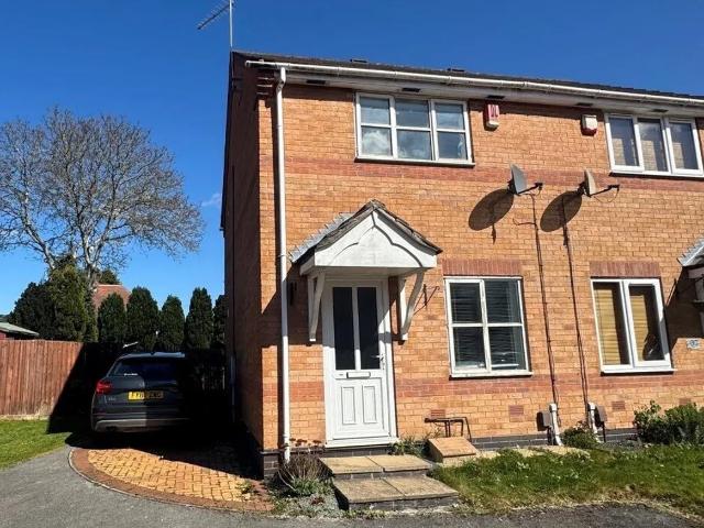 2 bedroom semi detached house to rent
