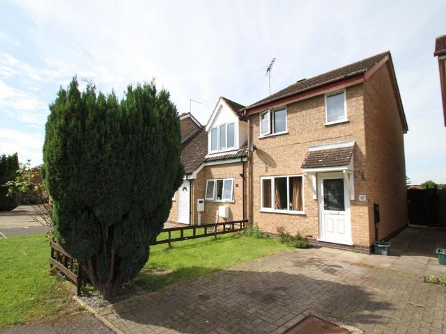 2 bedroom semi detached house to rent
