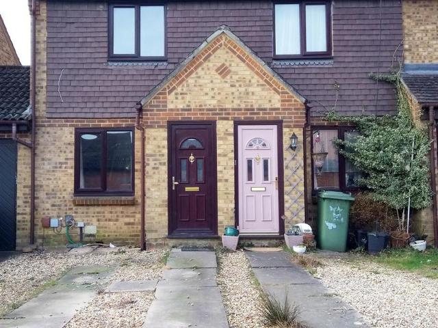 2 bedroom semi detached house to rent