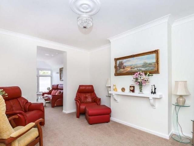 2 bedroom semi detached house to rent