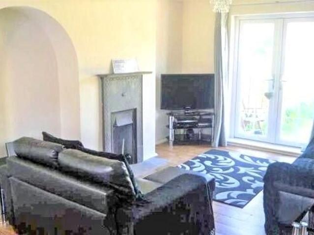 2 bedroom semi detached house to rent