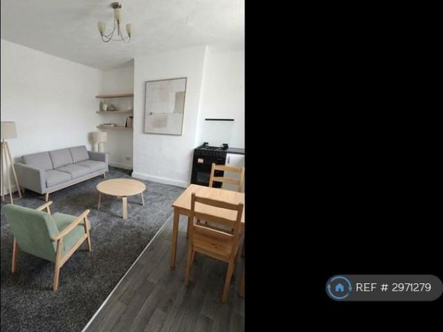 2 bedroom semi detached house to rent