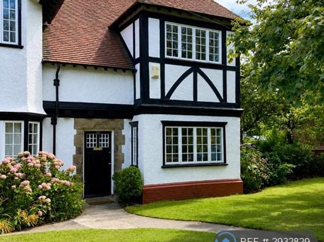 2 bedroom semi detached house to rent