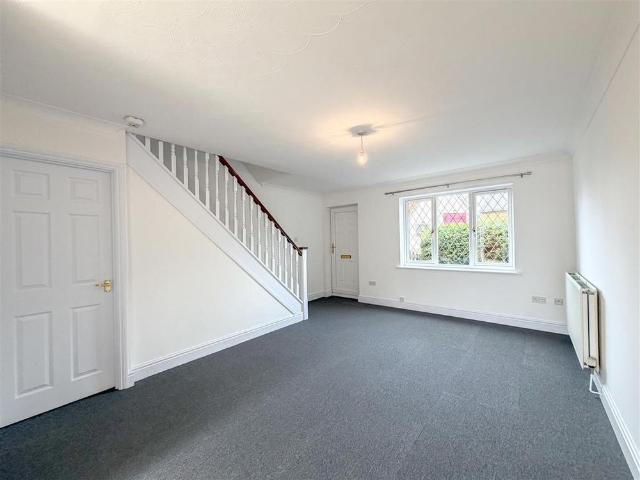 2 bedroom semi detached house to rent