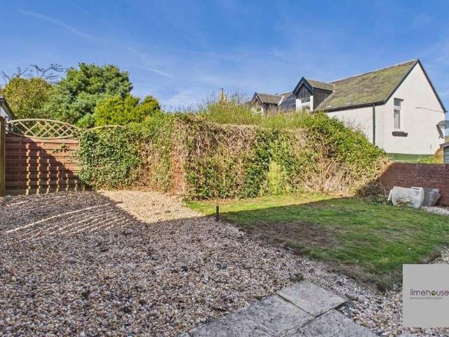 2 bedroom semi detached house to rent