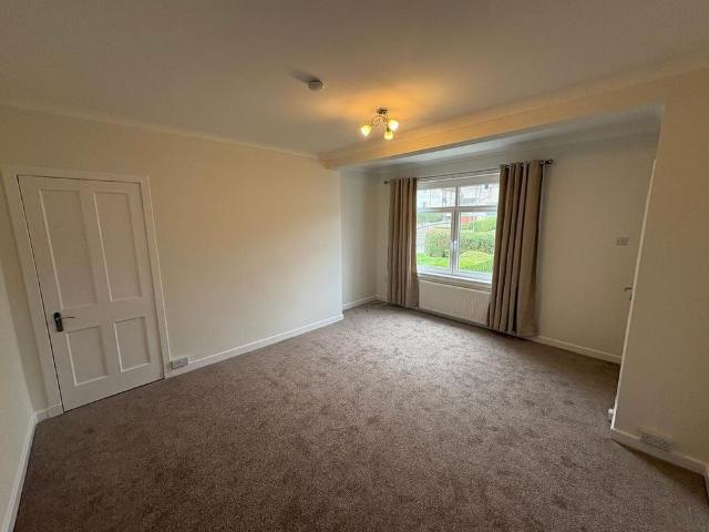 2 bedroom semi detached house to rent