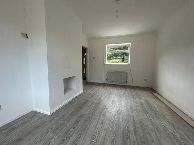 2 bedroom semi detached house to rent