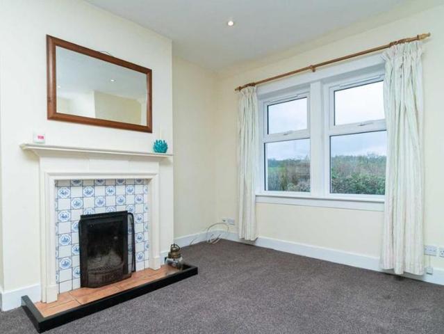 2 bedroom semi detached house to rent