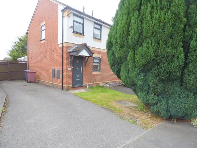 2 bedroom semi detached house to rent