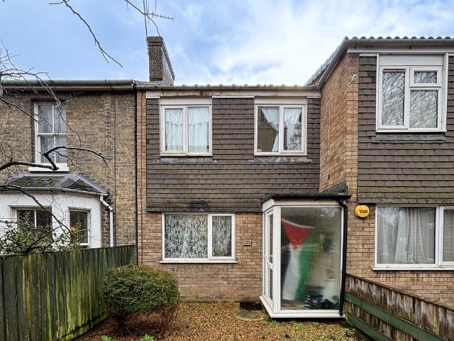 2 bedroom semi detached house to rent