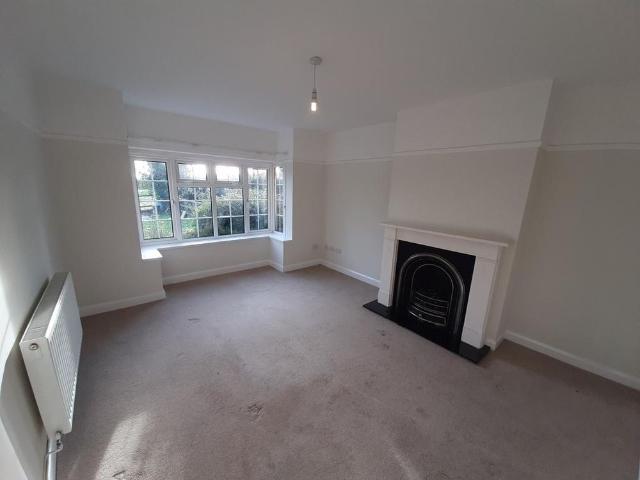 2 bedroom semi detached house to rent