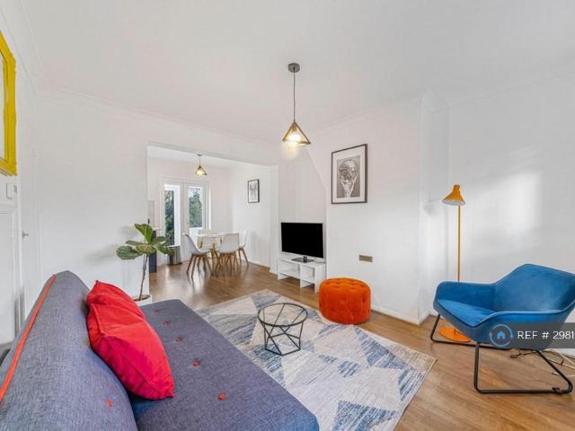 2 bedroom semi detached house to rent